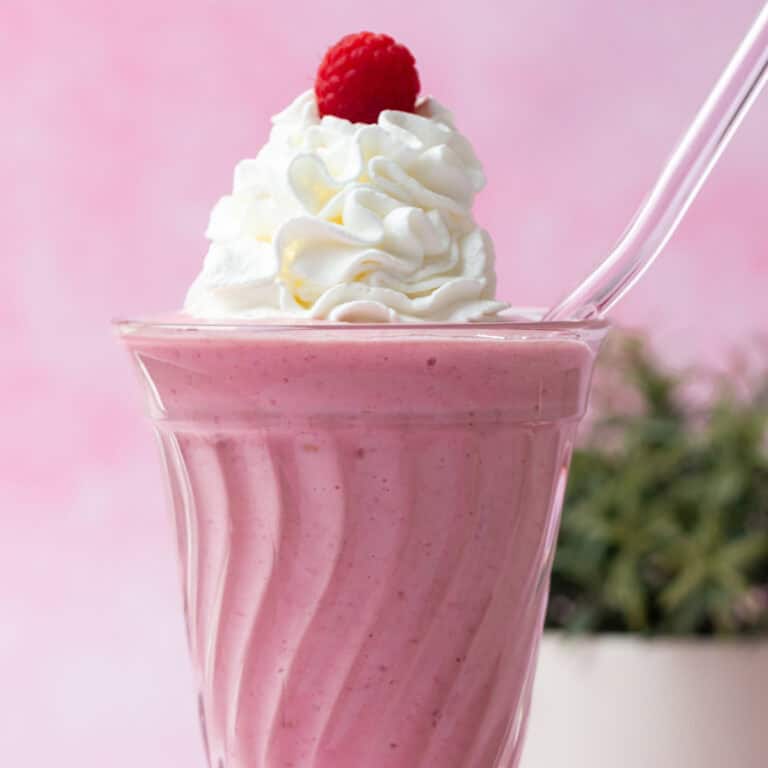 Raspberry Milkshake - No Heat Needed